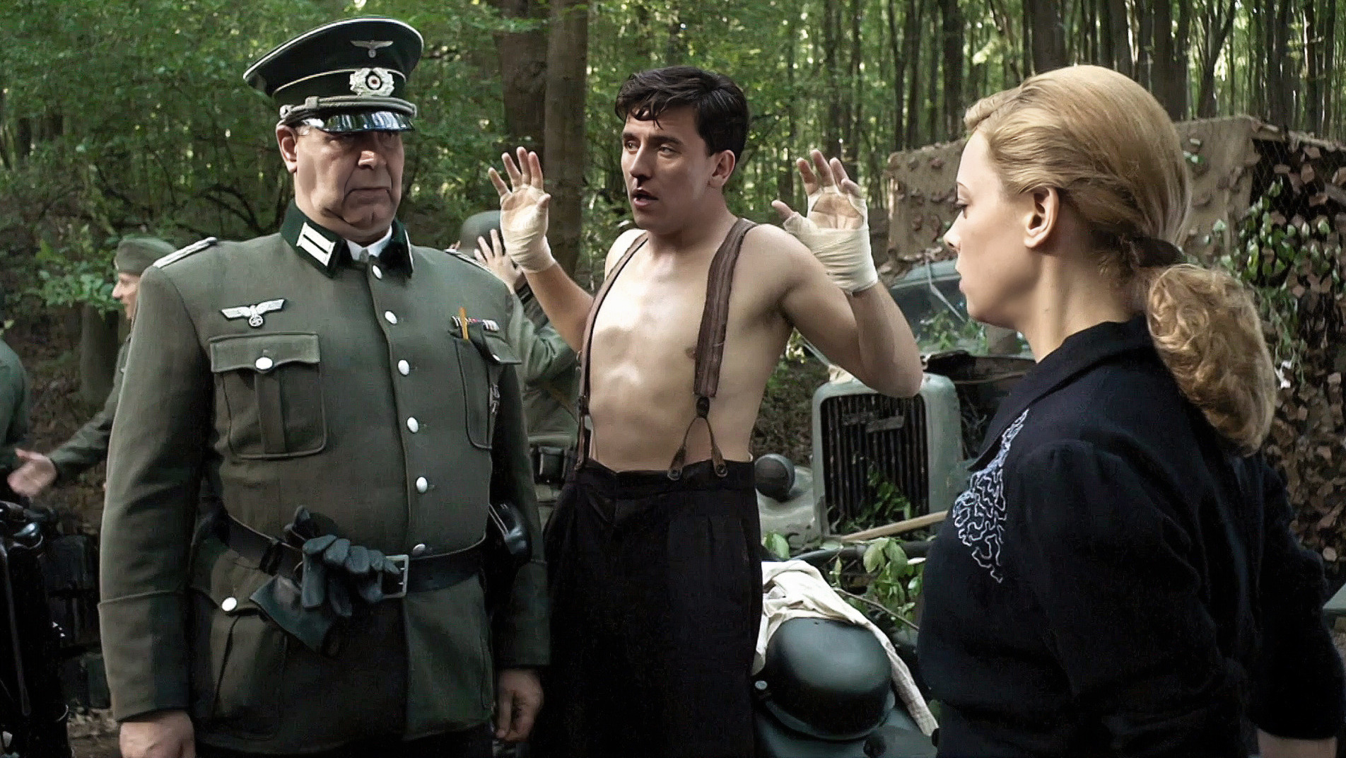 Ucieczka pod bombami (2012) online - CDA