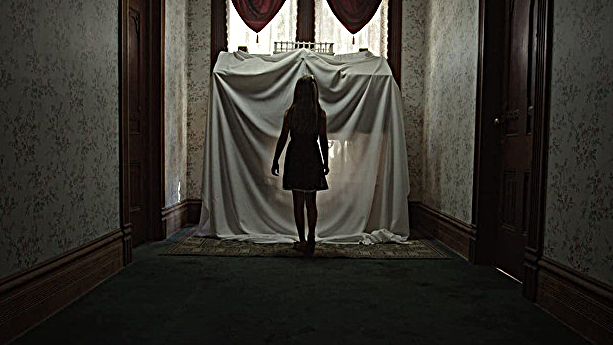 Mroczny dom (2016) online - CDA